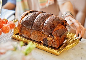 Stă să plouă cu... cozonaci de Paște! Comandă și tu - Restograf.ro